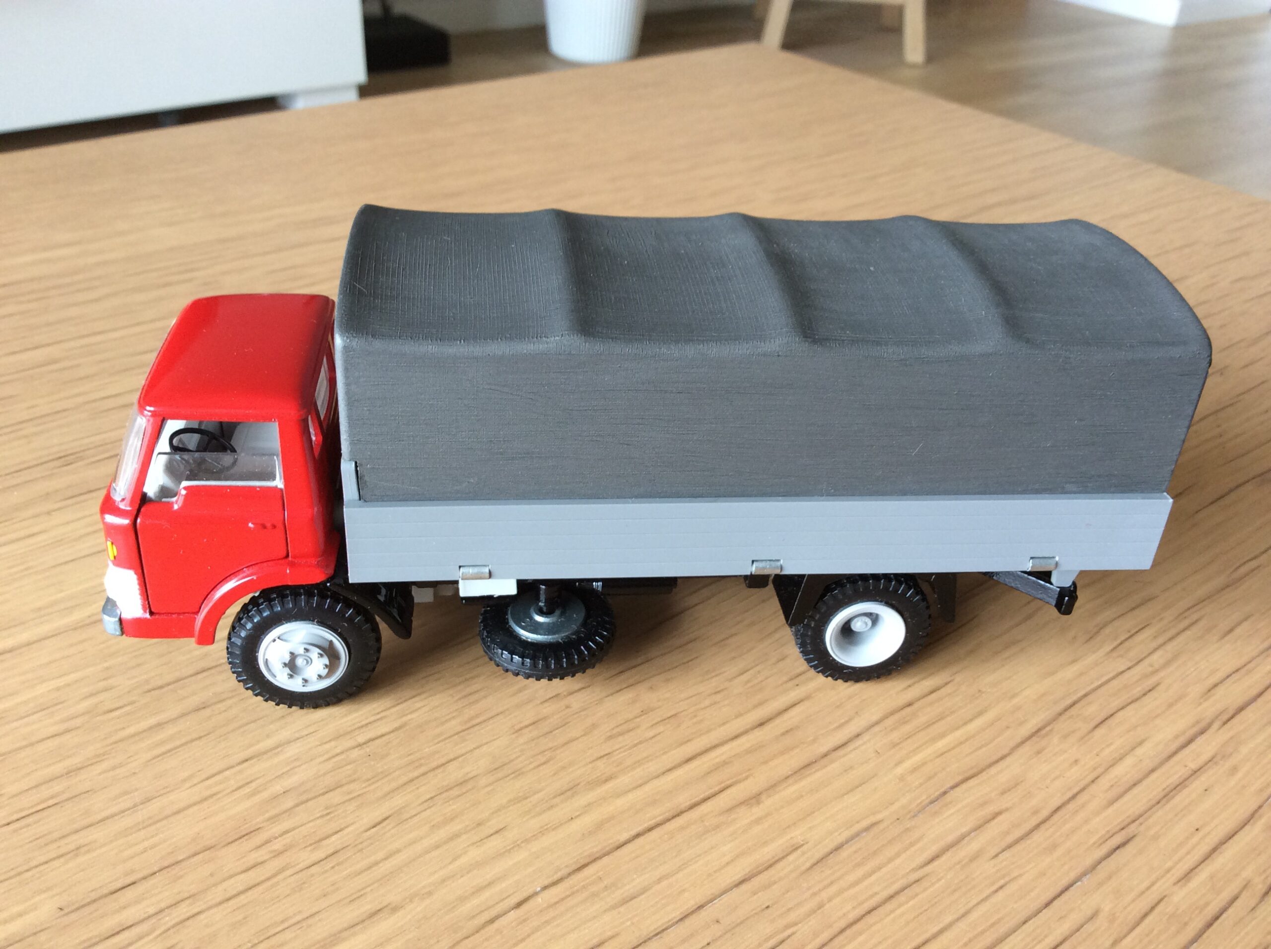 Ford D800 Presenning - Teknosamleren